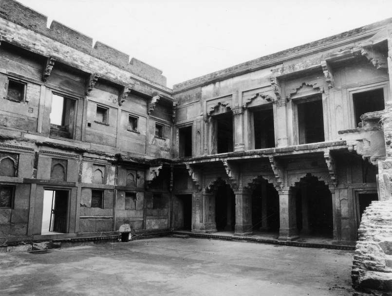 Collections-Virtual Museum of Images and Sounds