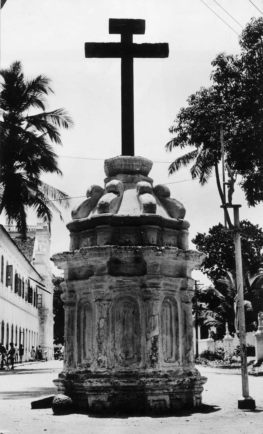 Collections-Virtual Museum of Images and Sounds