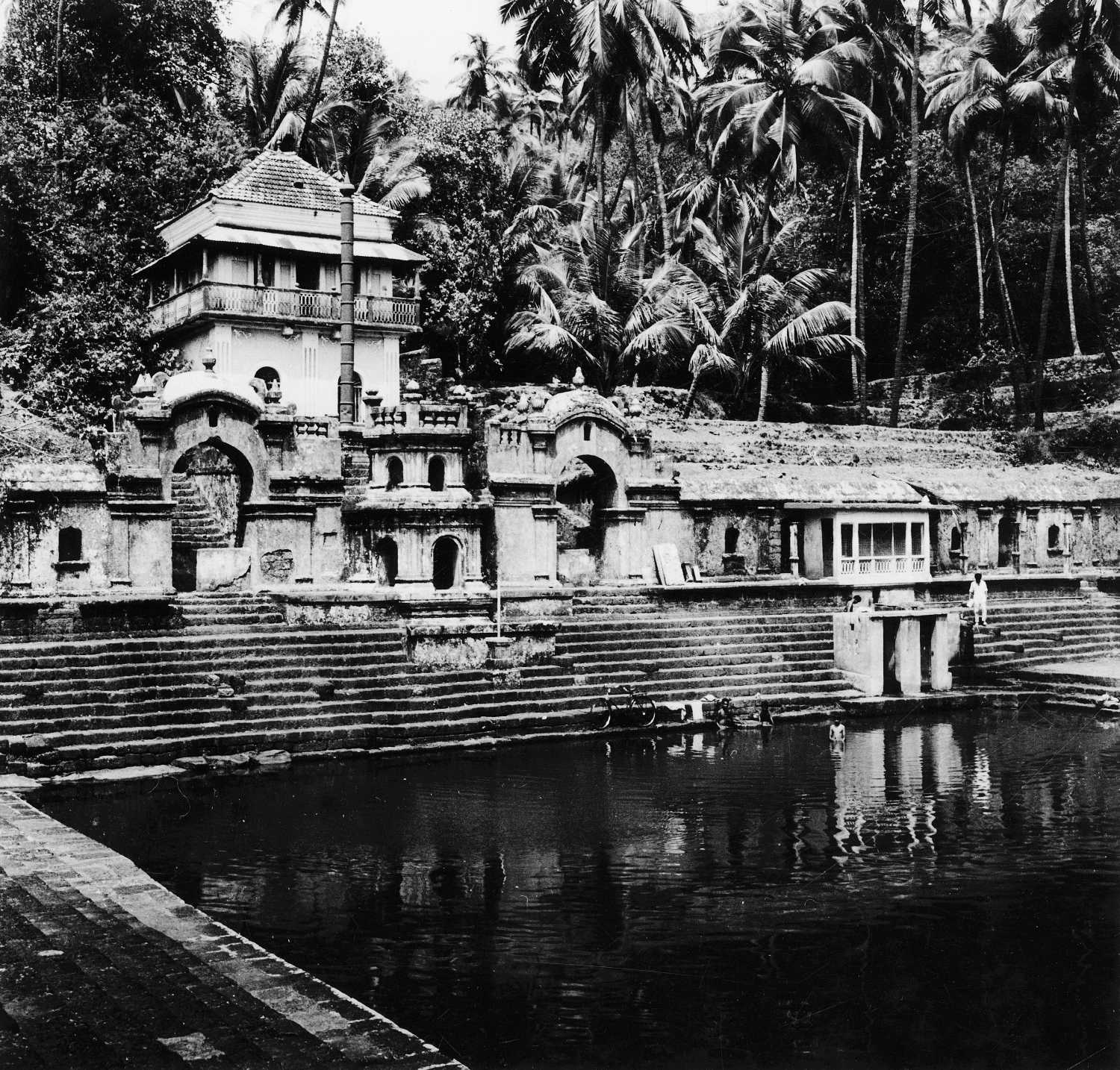 Collections-Virtual Museum of Images and Sounds