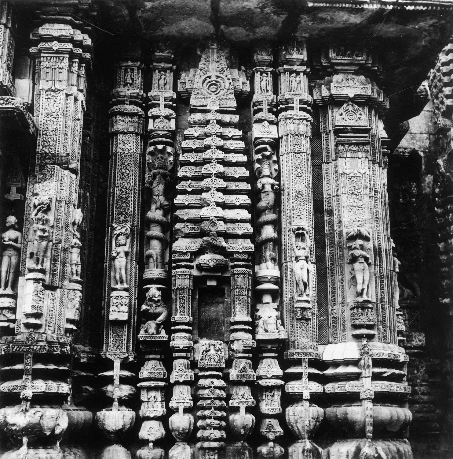 Collections-Virtual Museum of Images and Sounds